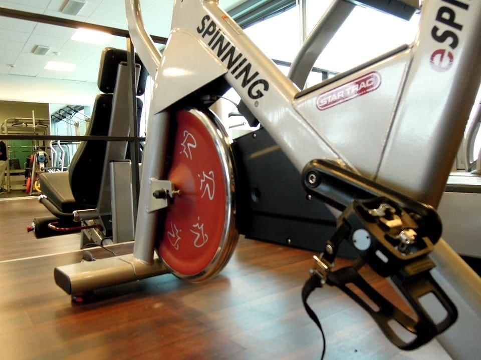 How to work out on a spin bike | ManipalBlog